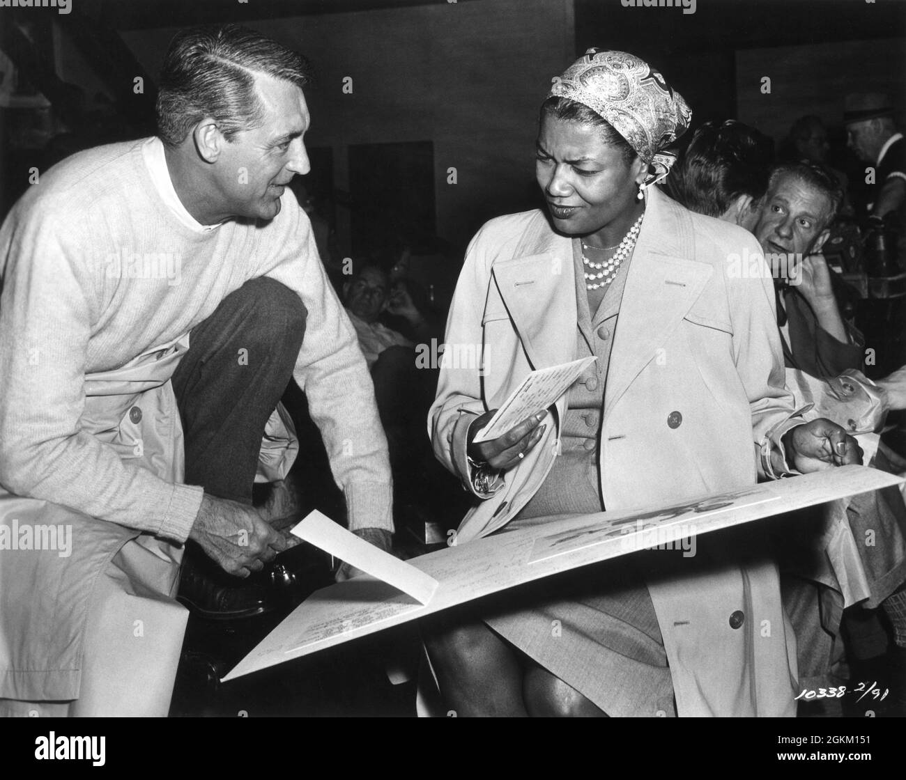 CARY GRANT visits PEARL BAILEY on set of THAT CERTAIN FEELING 1956 ...