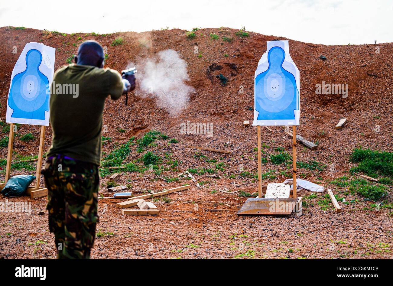 U.S. forces host a range day with the Kenya Defense Force (KDF) in ...