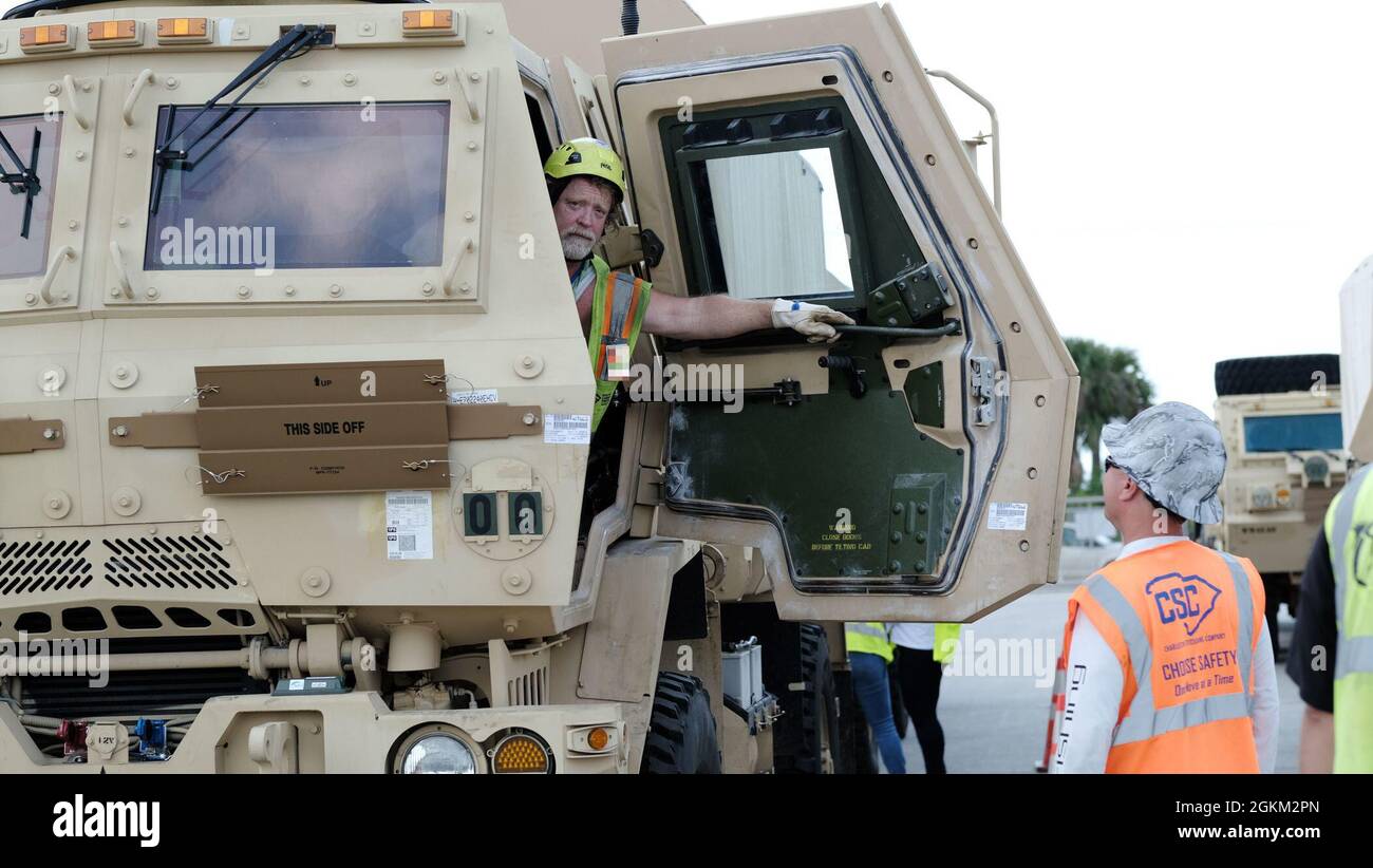 Longshoremen hi-res stock photography and images - Alamy