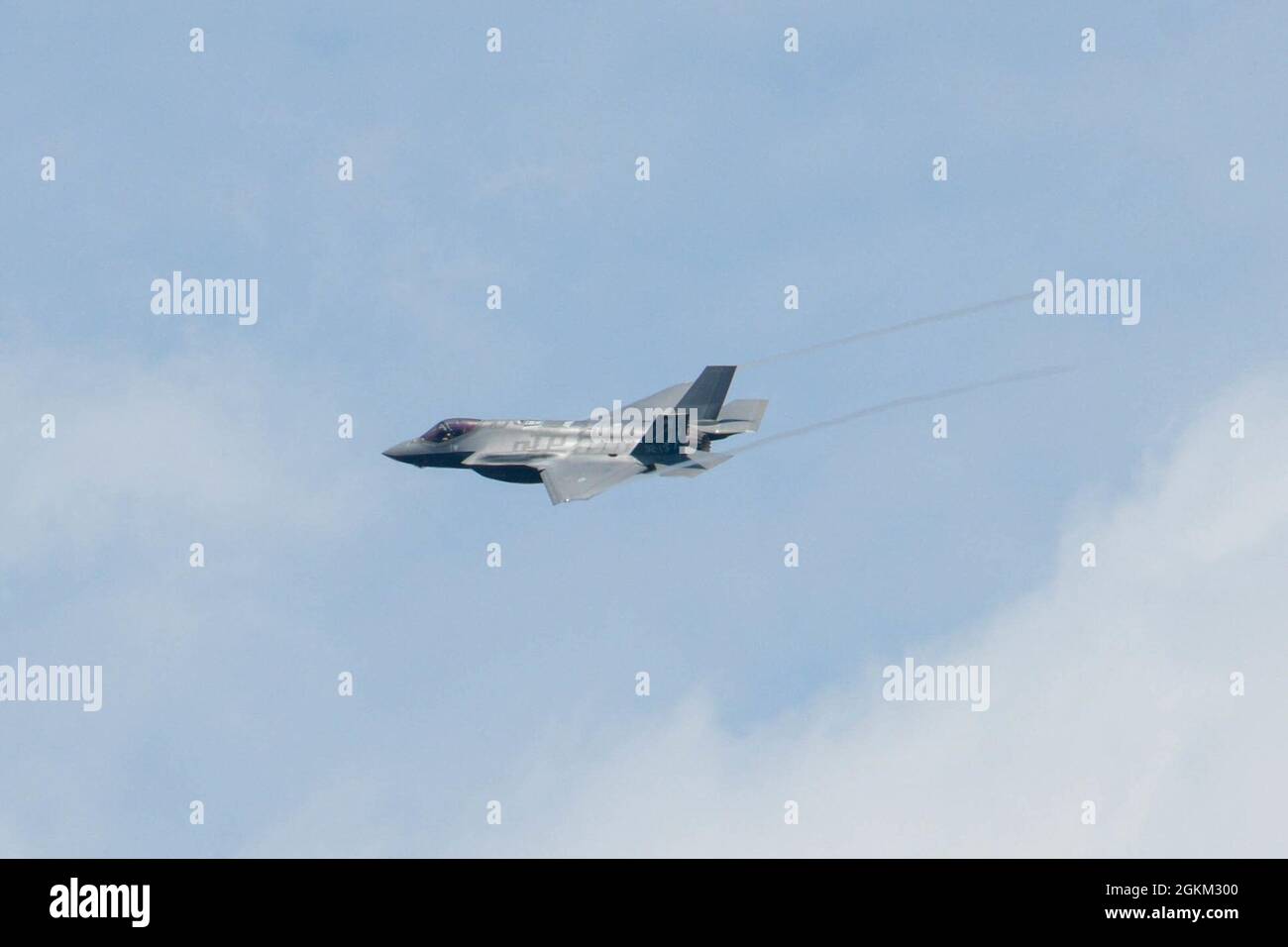 An Italian air force F-35A Lightning II assigned to the 32nd Wing ...