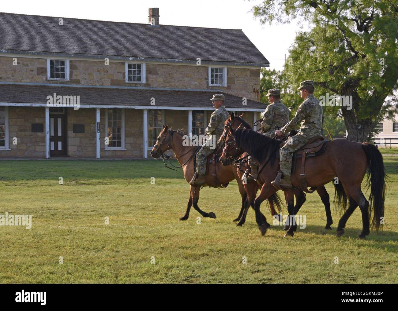 U.S. Army Lt. Col. Brian Ryan, outgoing 344th Military Intelligence ...