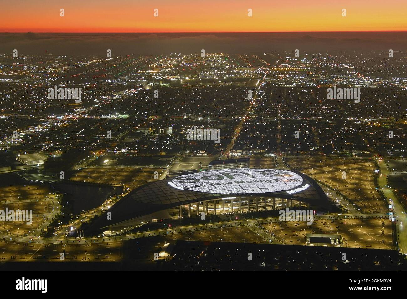 Sofi stadium aerial hi-res stock photography and images - Alamy