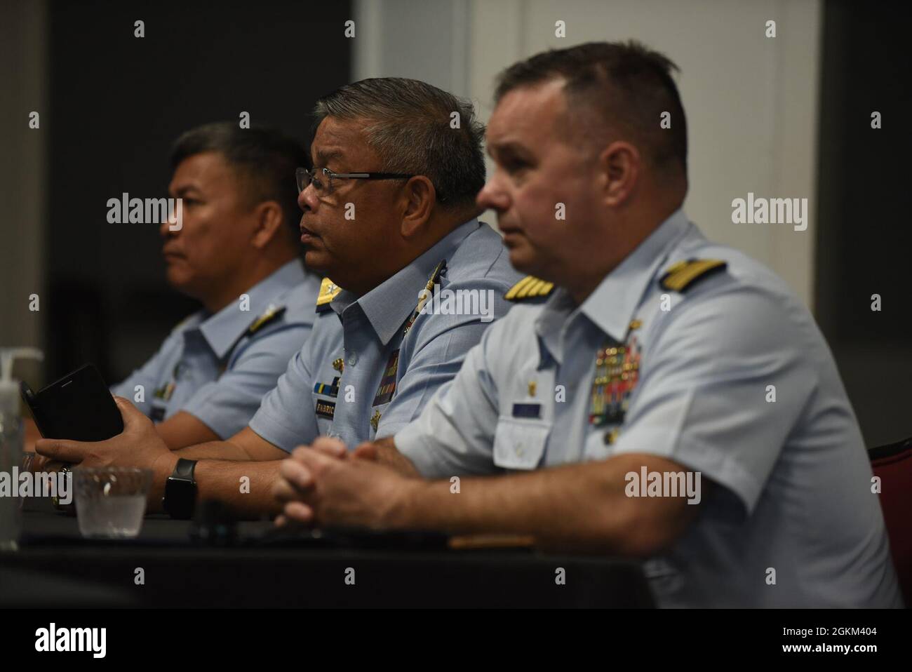A delegation of five Philippine Coast Guard flag officers led by Vice ...