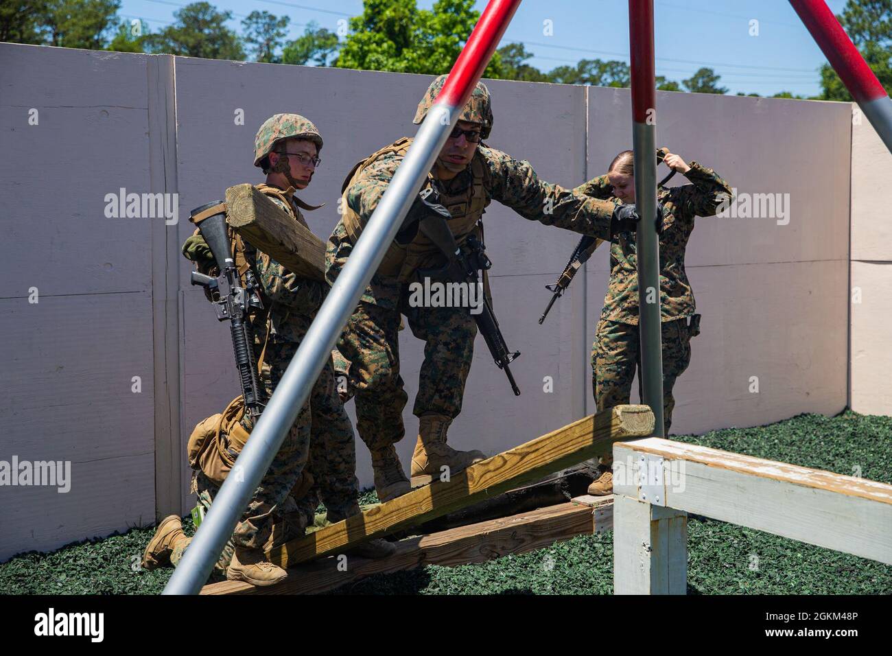 U.S. Marines with 8th Communication Battalion (8th Comm Bn.), II Marine ...