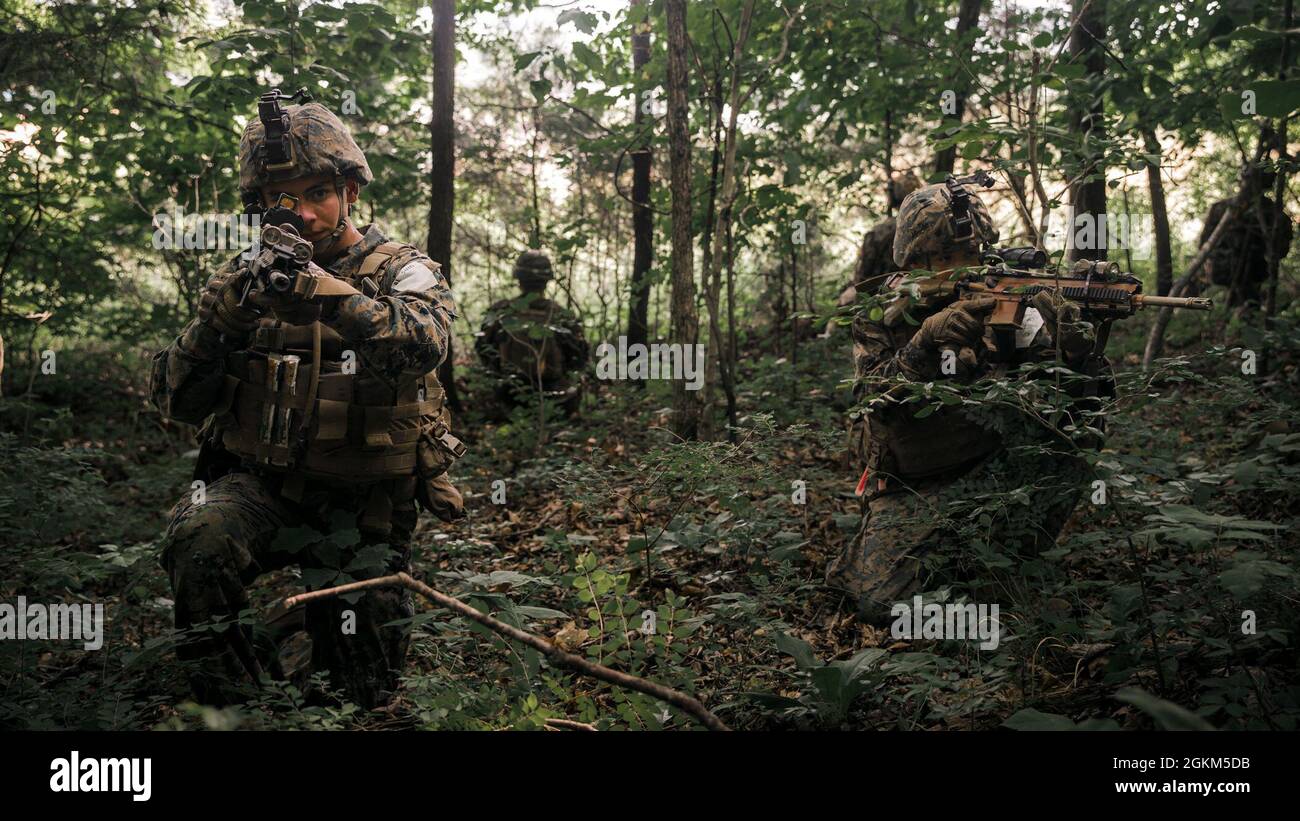 U.S. Marines with 3rd Battalion, 2d Marine Regiment (3/2), 2d Marine ...