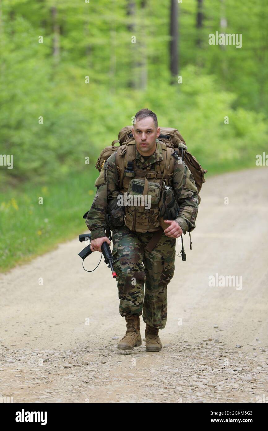 New York Army National Guard Staff Sgt. Mathew Warren, an infantryman ...