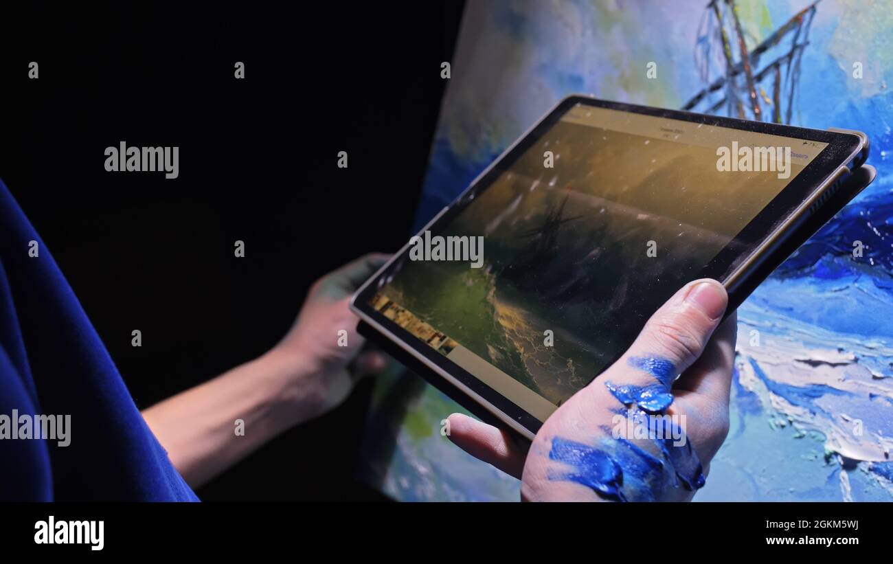 Black painted warship hi-res stock photography and images - Alamy