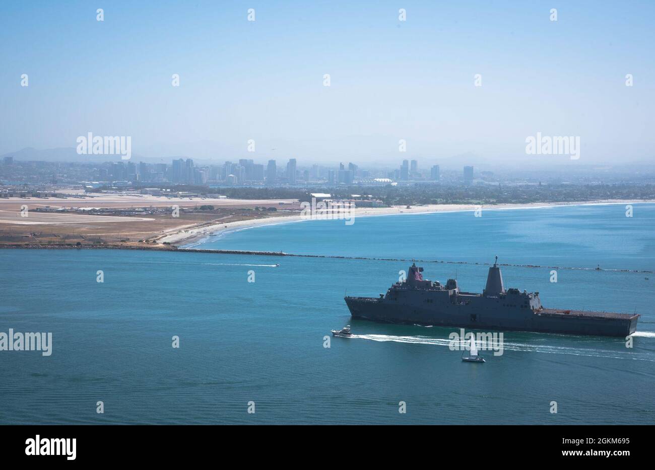 Uss somerset lpd 25 hi-res stock photography and images - Alamy