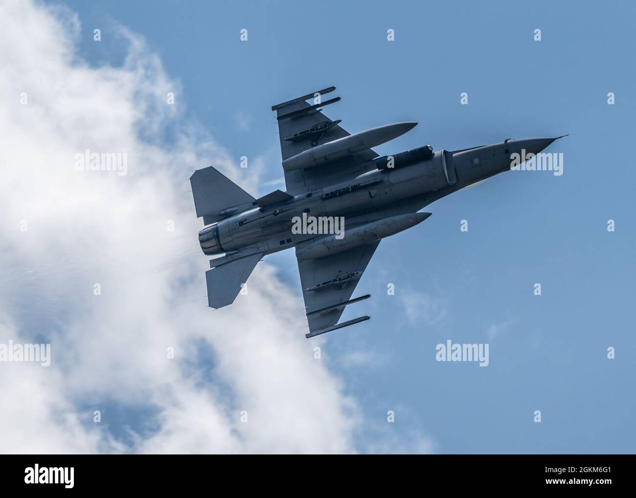 An F-16 Fighting Falcon assigned to the Alabama Air National Guard's ...