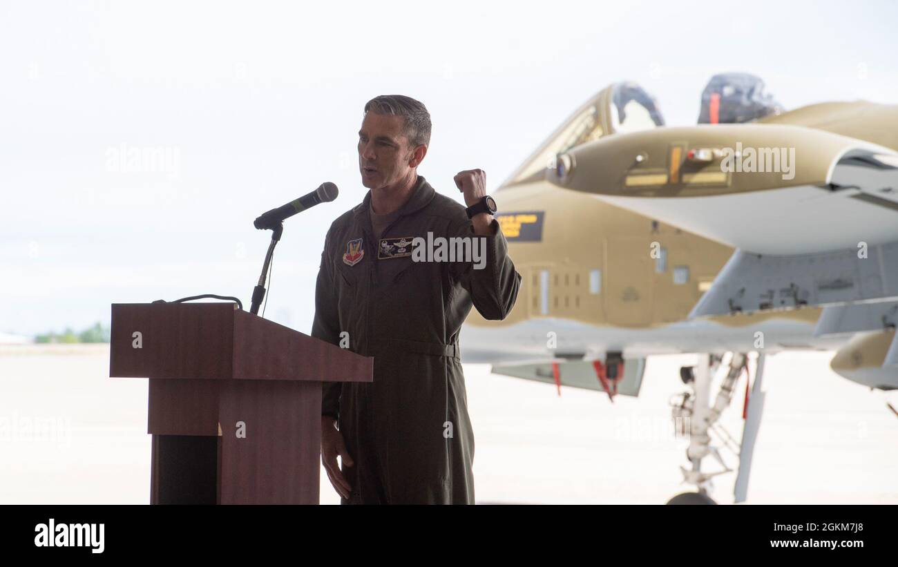 Col. Shannon Smith, the 124th Fighter Wing commander, speaks during a ...