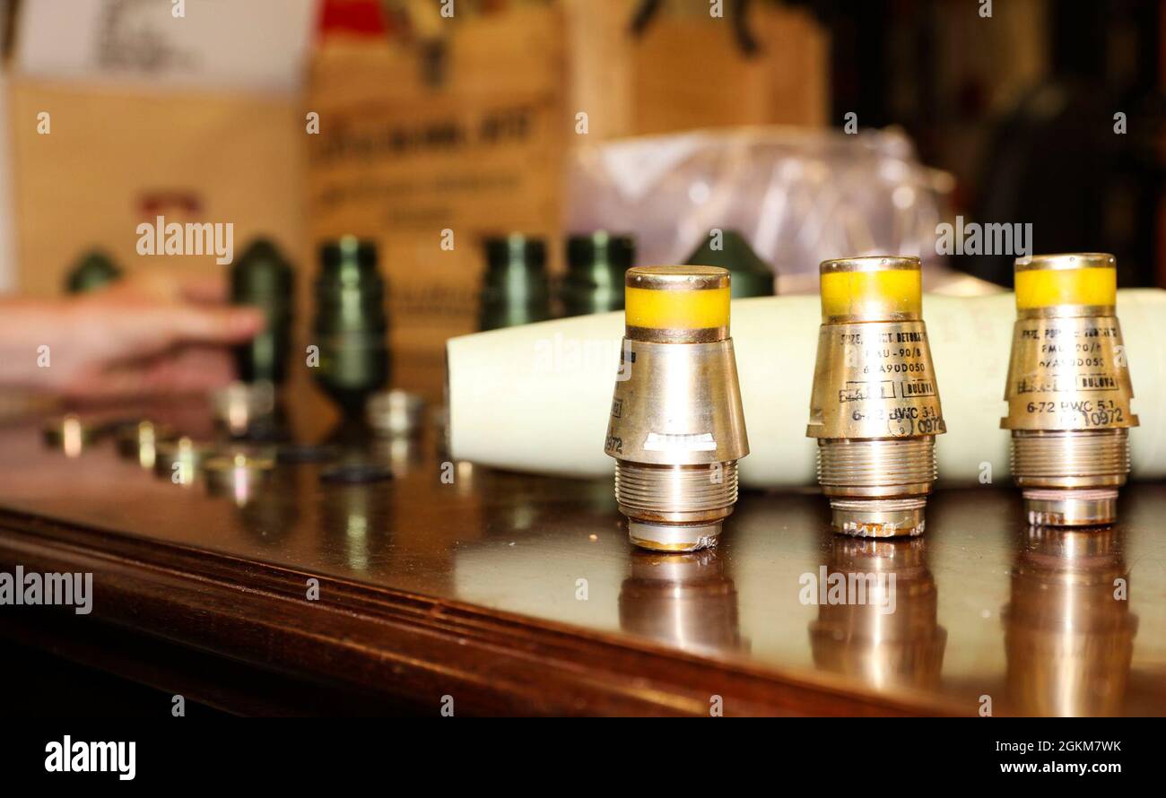 U.S. Marine Corps Staff Sgt. Caleb Pente, explosive ordnance disposal ...