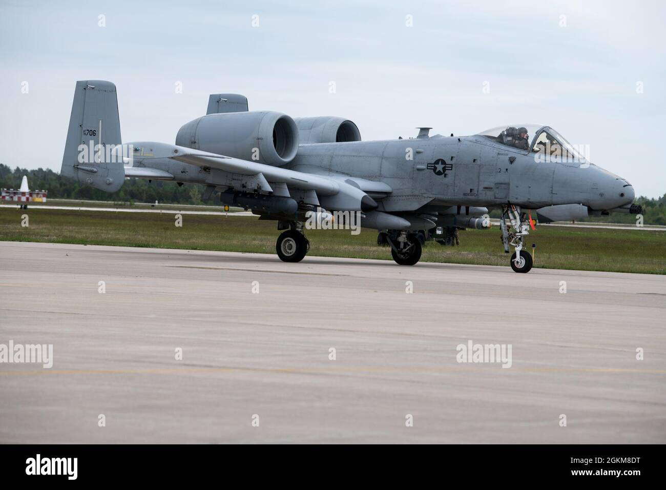 An A-10 Thunderbolt II taxis down the flight line during Exercise ...