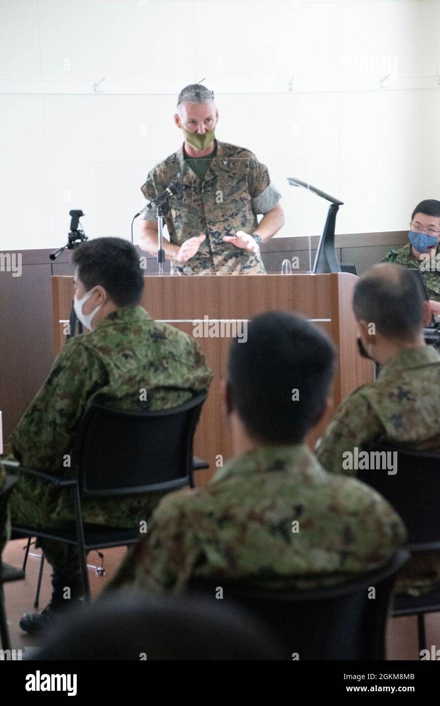 4th marine regiment commanding officer hi-res stock photography and ...