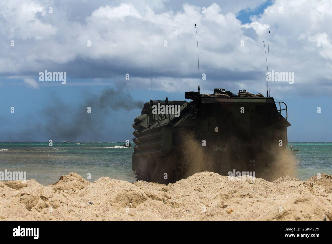 U.S. Marines with Company B, 3d Assault Amphibian Battalion currently ...