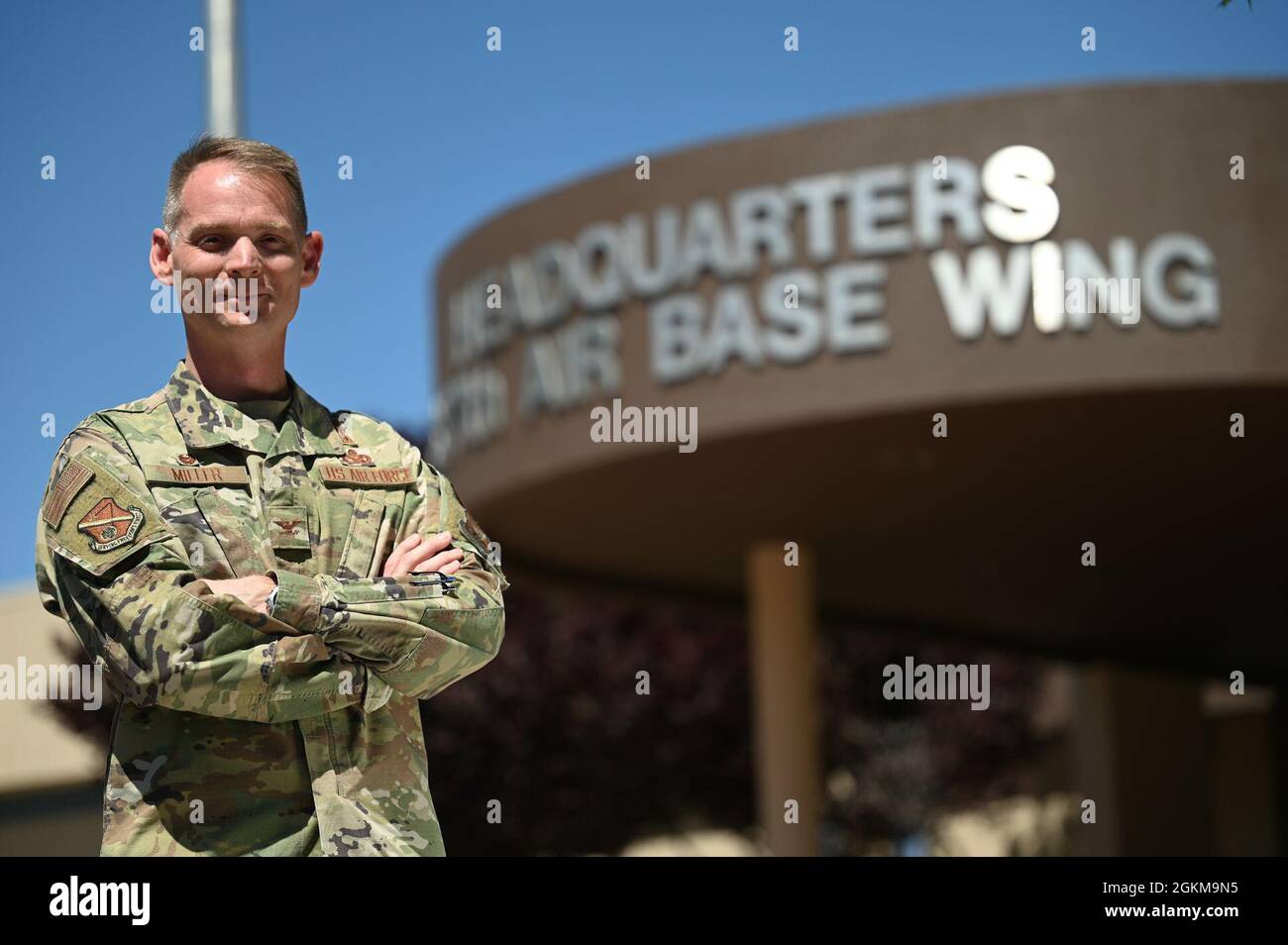 Kirtland air force base building hi-res stock photography and images ...