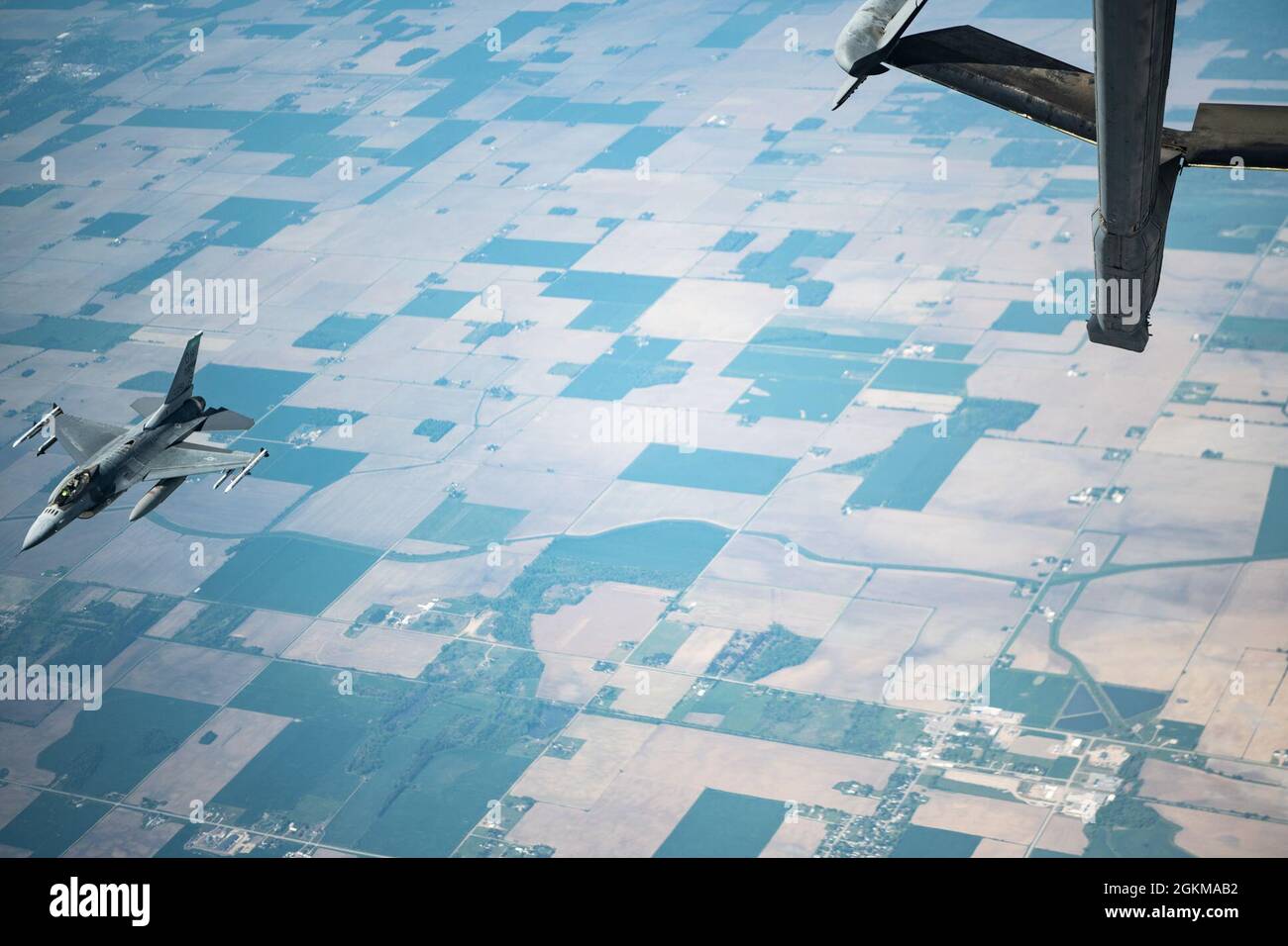 An F-16C Fighting Falcon assigned to the Ohio Air National Guard’s ...