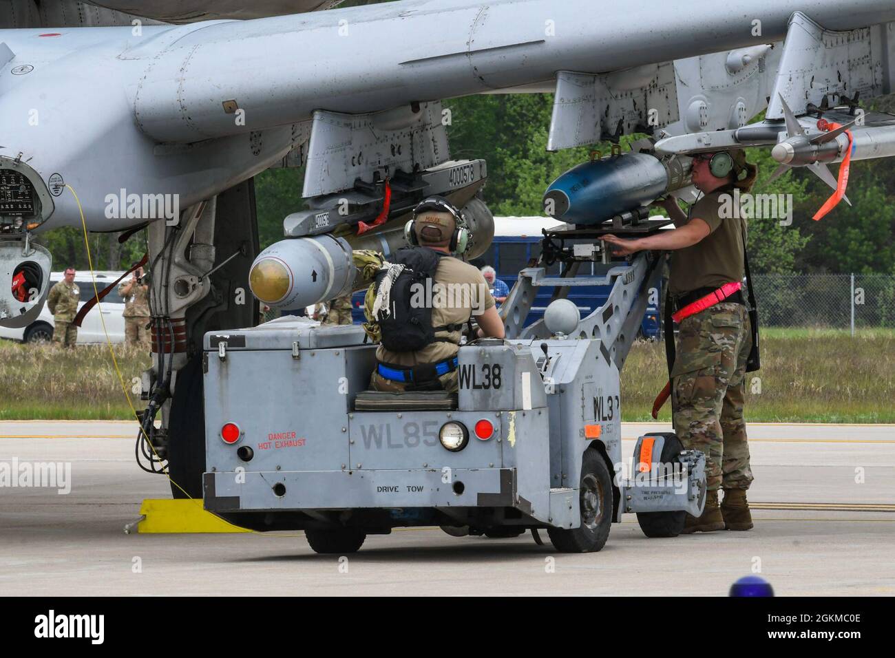 354th amu hi-res stock photography and images - Alamy