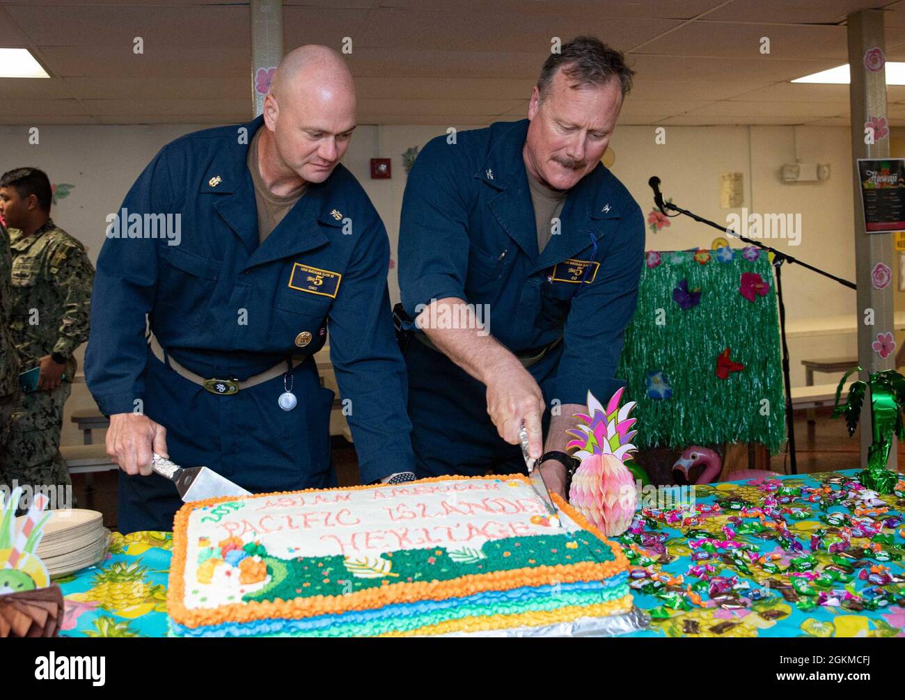 210525-N-KC192-1048 PORTSMOUTH, VA. (May 25, 2021) - Capt. Bryan ...