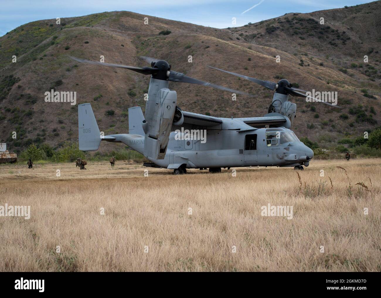 A U.S. Marine Corps MV-22B Osprey assigned to Marine Medium Tiltrotor ...