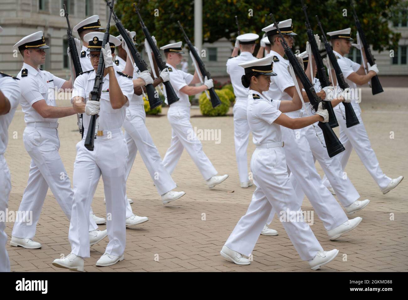U s naval academy silent drill team hi-res stock photography and images ...