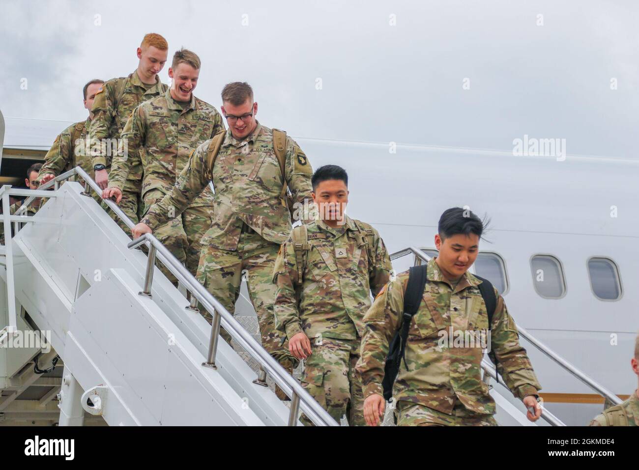 Soldiers of 426th Brigade Support Battalion, 1st Brigade Combat Team ...