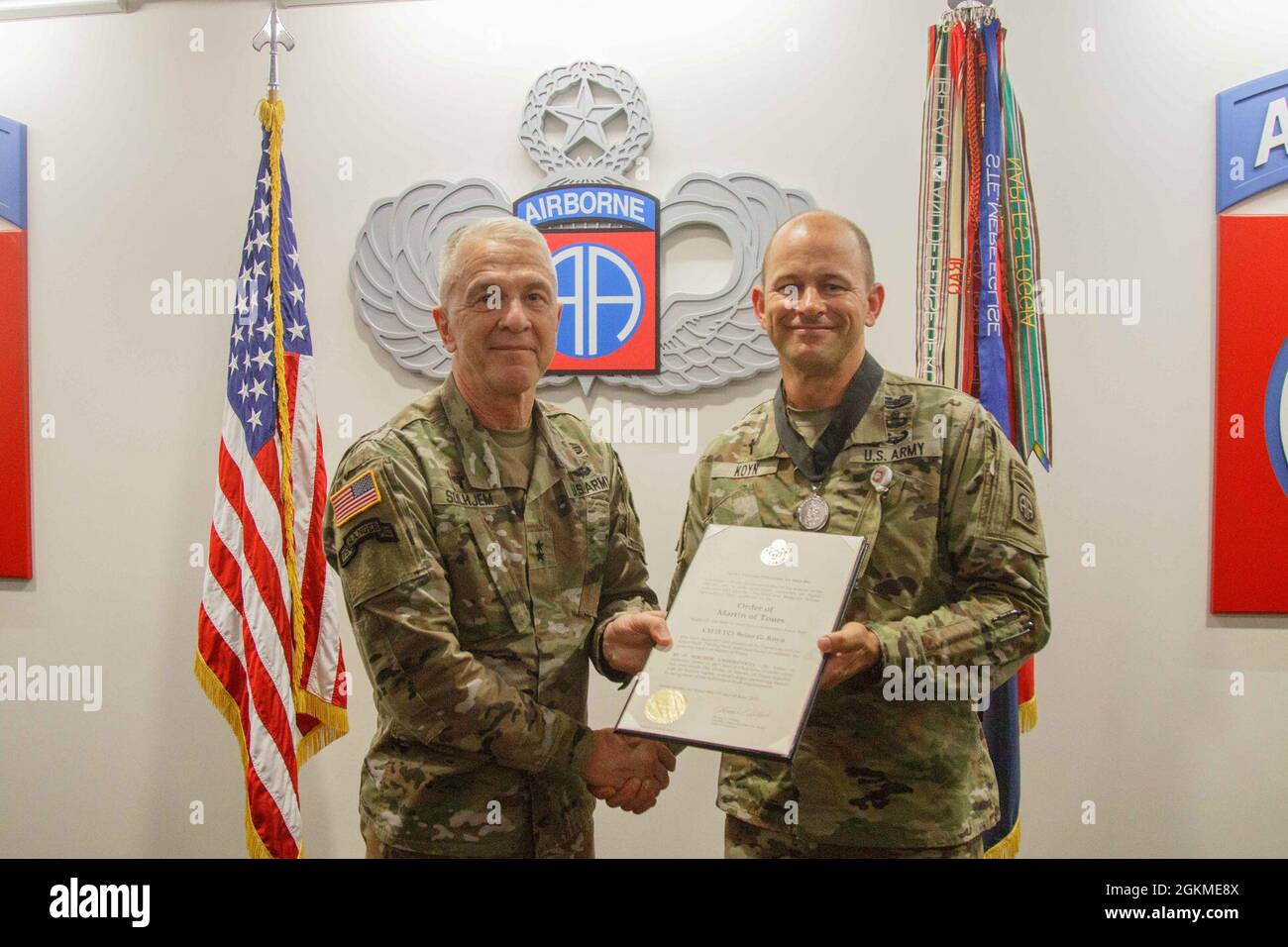 Highest standard hi-res stock photography and images - Alamy