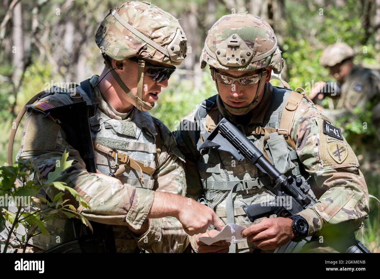Sgt. Shayn Lindquist, left, and Staff Sgt. Jonathan Chacon, from the U ...