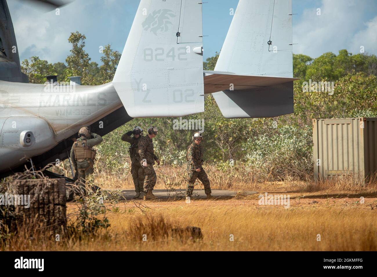 U.S. Marines with Marine Medium Tiltrotor Squadron 363 (Reinforced ...