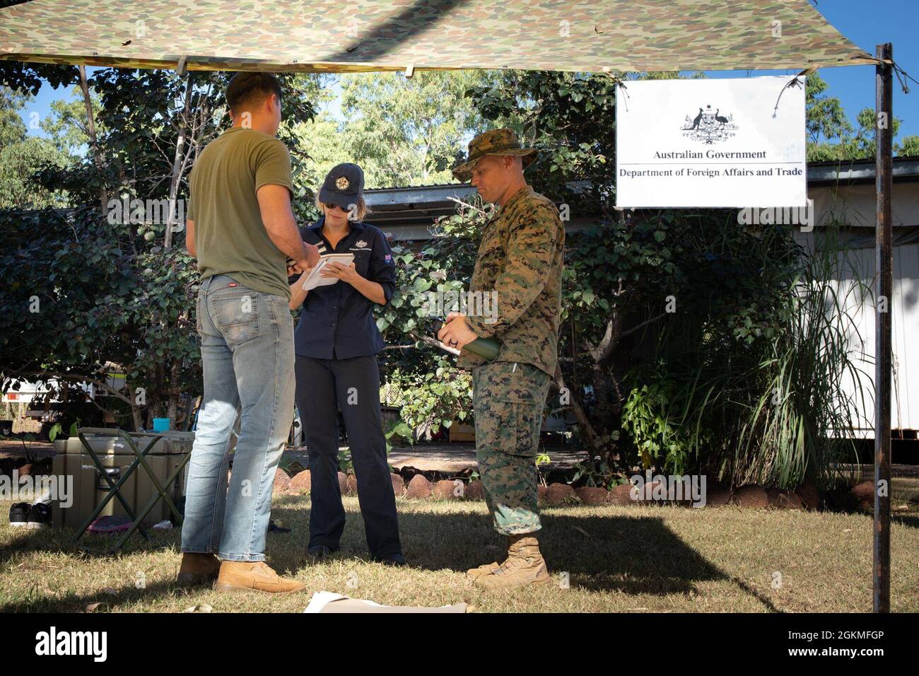 Humanitarian assistance operations hi-res stock photography and images ...