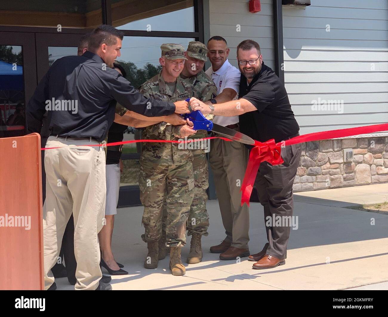 Col. Scott Pence, Fort Bragg Garrison commander (center), and Fort ...