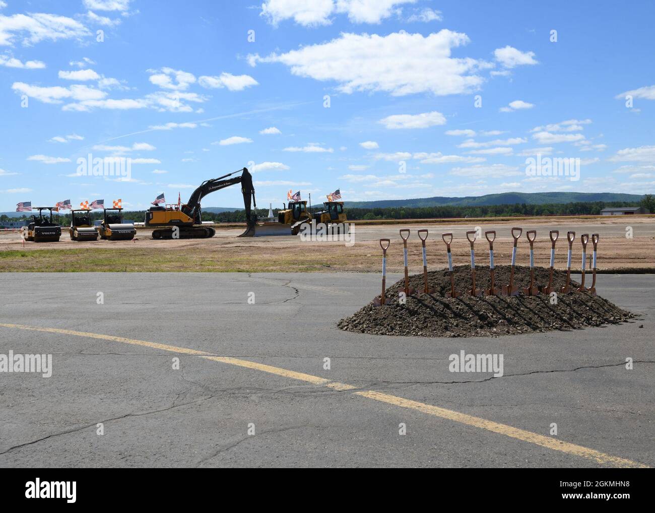 The 104th Fighter Wing and the Westfield-Barnes Regional Airport hosted ...