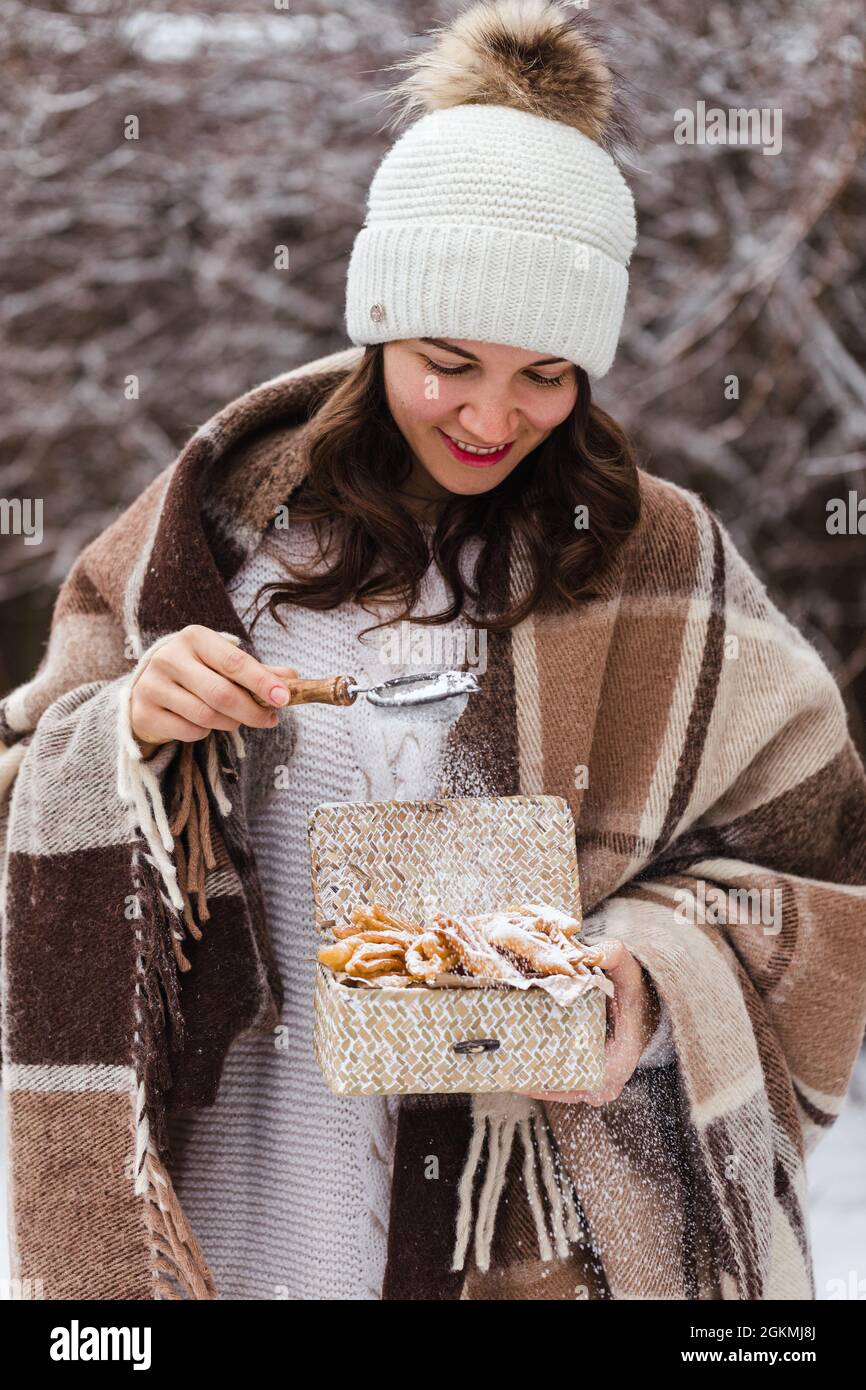 Russian cracker hi-res stock photography and images - Alamy