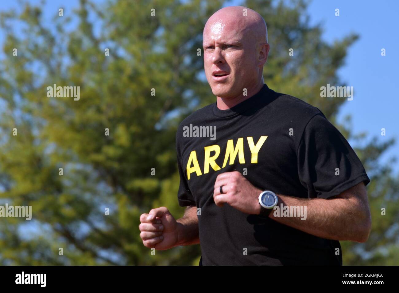 Master Sgt. Joseph Daugherty, assigned to the 174th Infantry Brigade ...