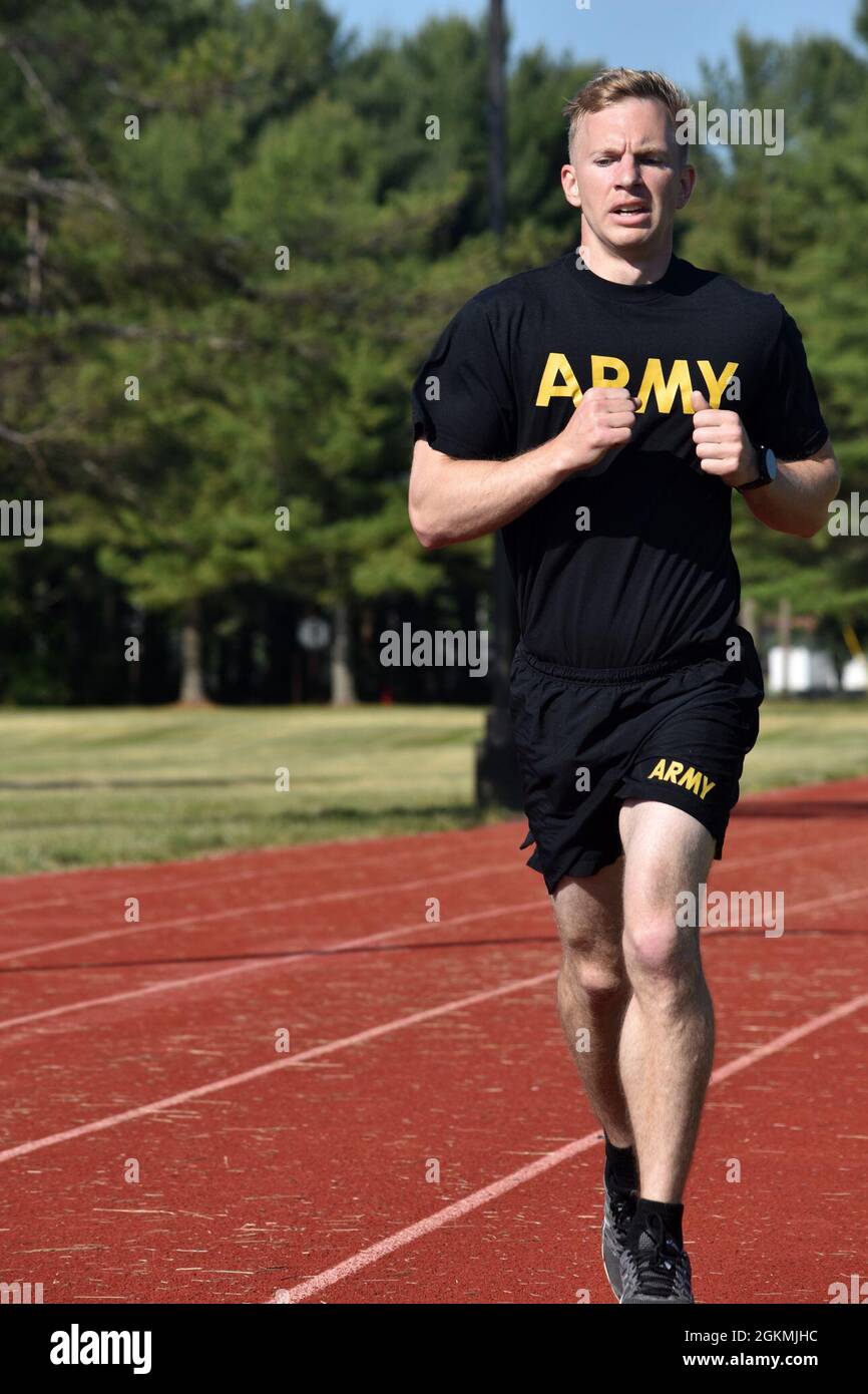 A Soldier assigned to the 174th Infantry Brigade conduct the Two-Mile ...