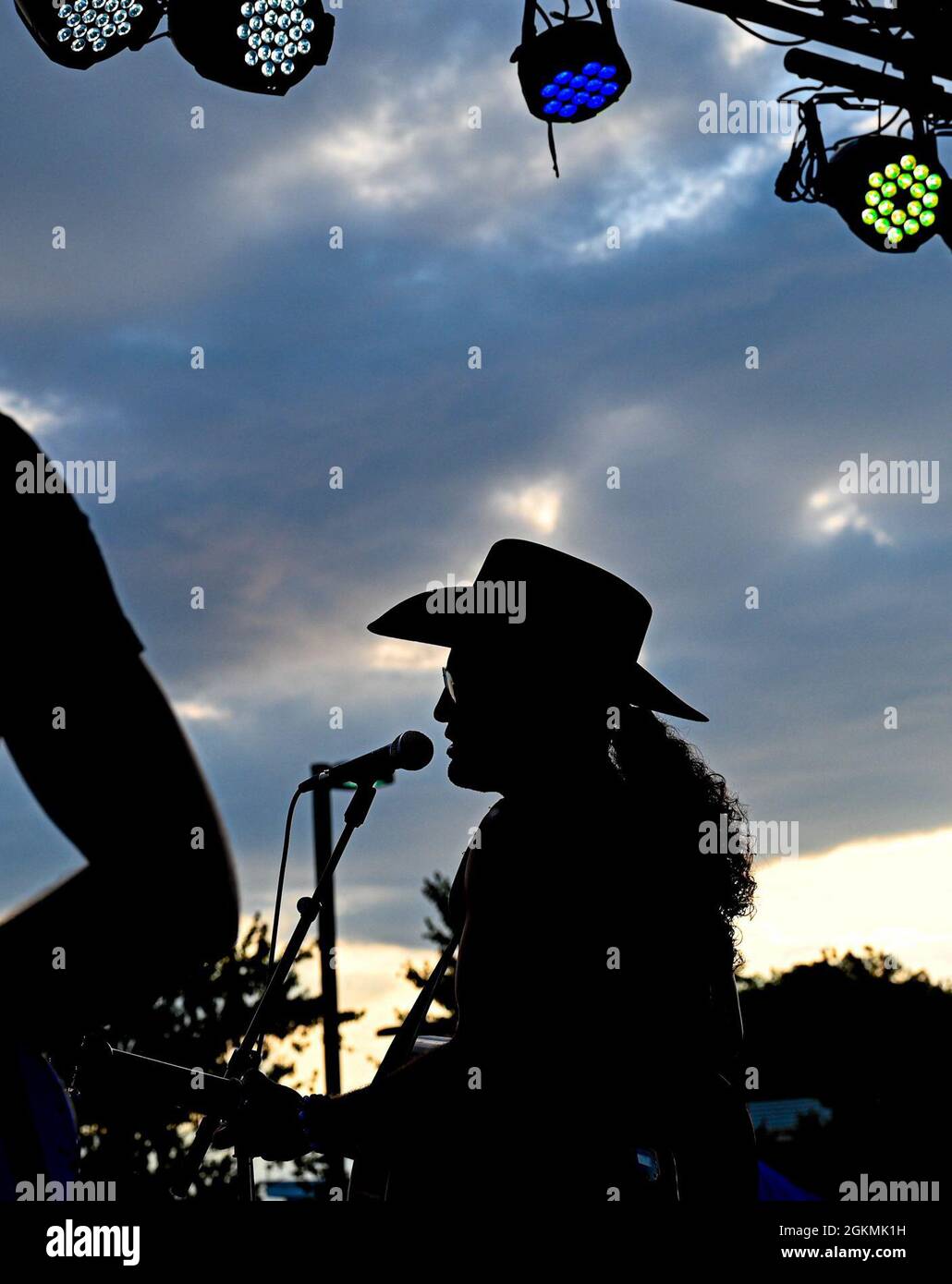 Austin Moody performs for service members and their families at Joint ...