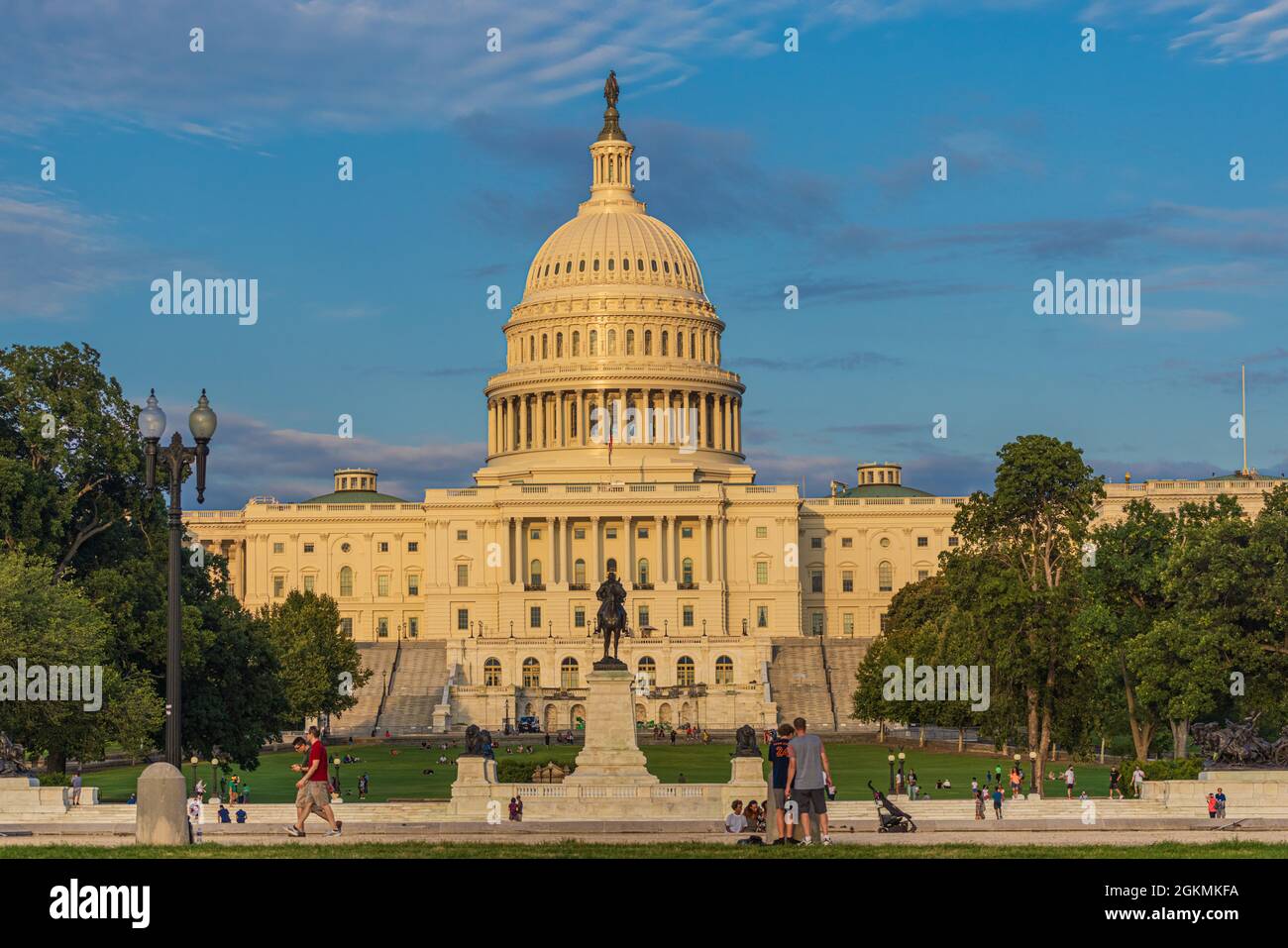 Washington dc sky hi-res stock photography and images - Alamy