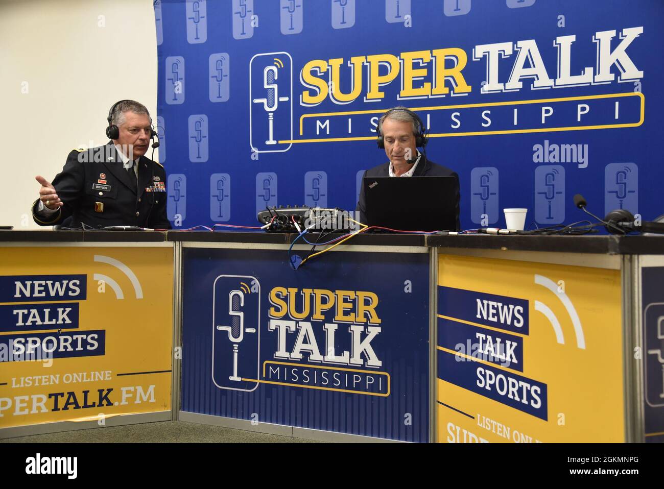 Supertalk hi-res stock photography and images - Alamy