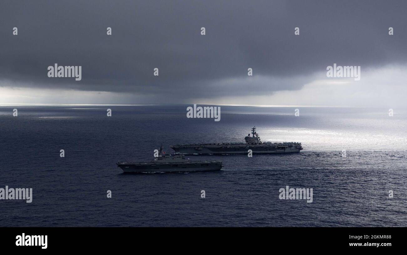 210529-N-RF825-1079 PHILIPPINE SEA (May 29, 2021) Japan Maritime Self ...