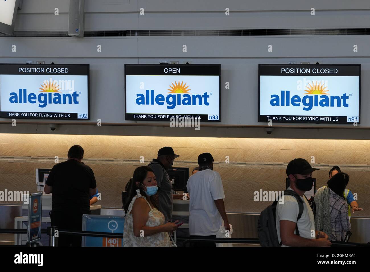Paradise, United States. 14th Sep, 2021. Passengers stand in line at an ...