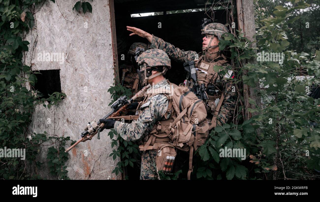 U.S. Marines with 3rd Battalion, 2d Marine Regiment (3/2), 2d Marine ...