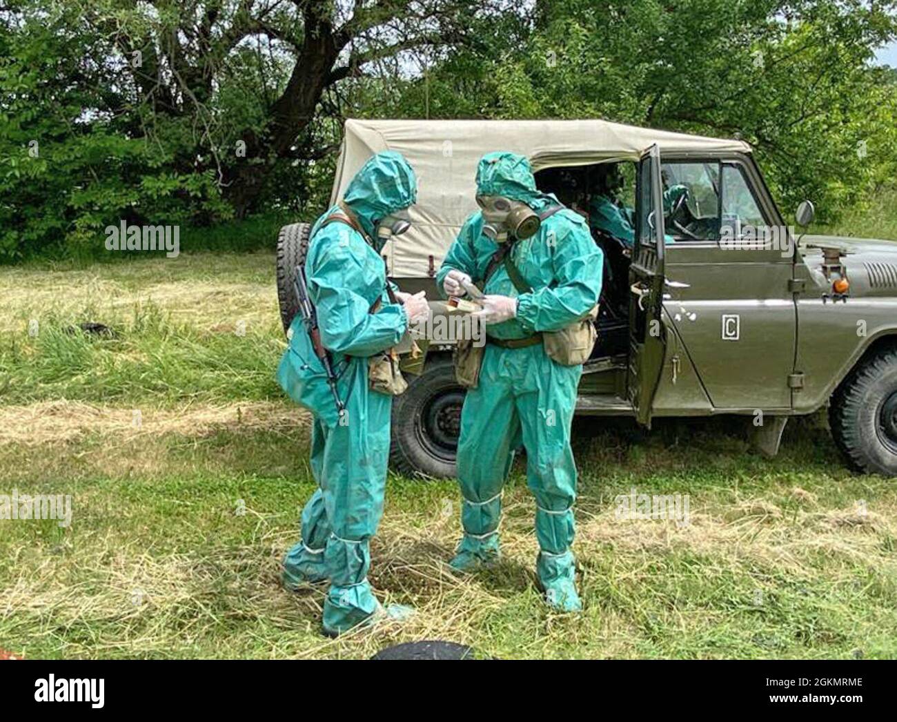 Soldiers from the Bulgarian Army's 38th Chemical, Biological ...