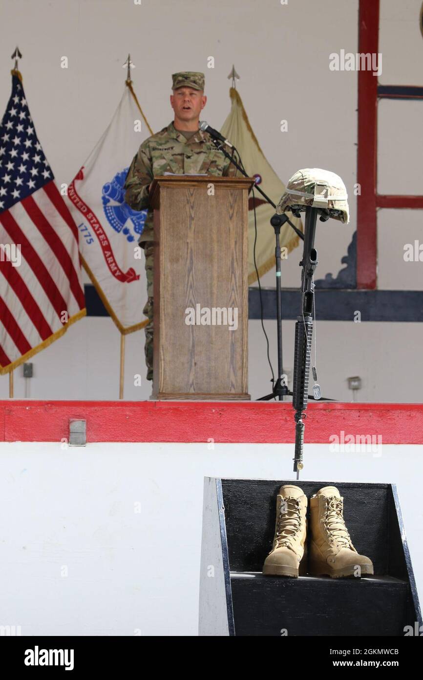 Col. Alan Gronewold, commander of Task Force Phoenix, 40th Combat ...