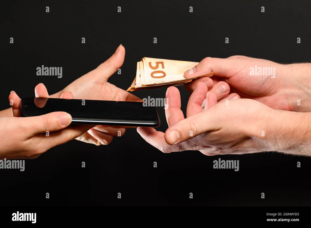 An example of retail trade in smartphones, payment for goods in cash ...