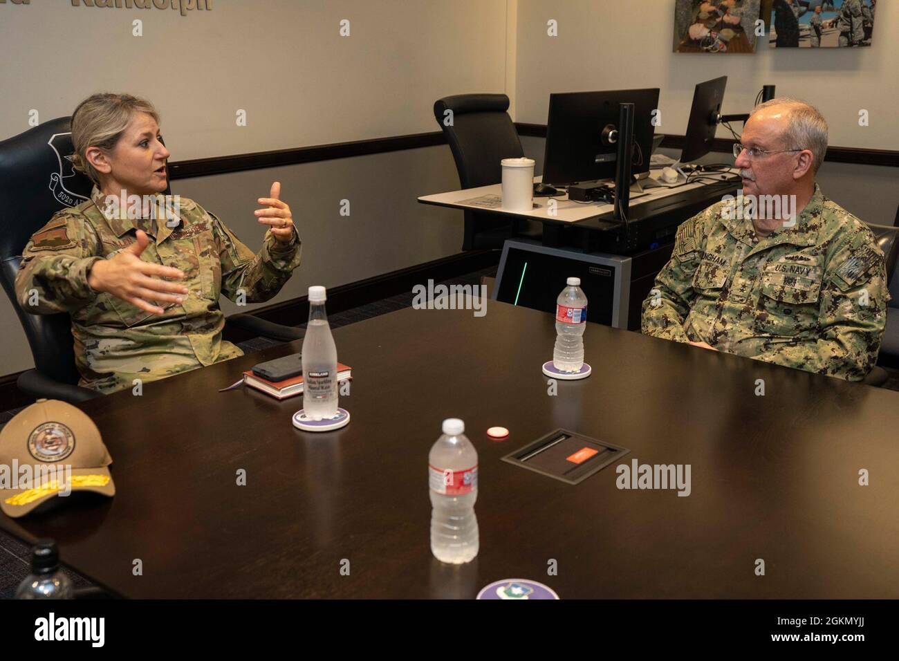 Sam wing 1 hi-res stock photography and images - Alamy