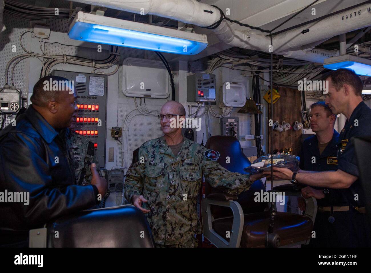 Hub 67 hi-res stock photography and images - Alamy