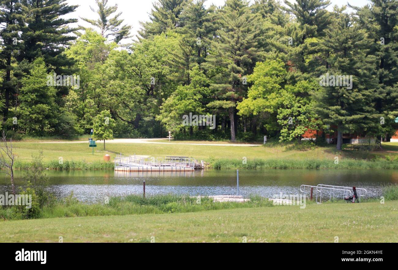 A scene of Suukjak Sep Lake at Pine View Campground in the Pine View ...