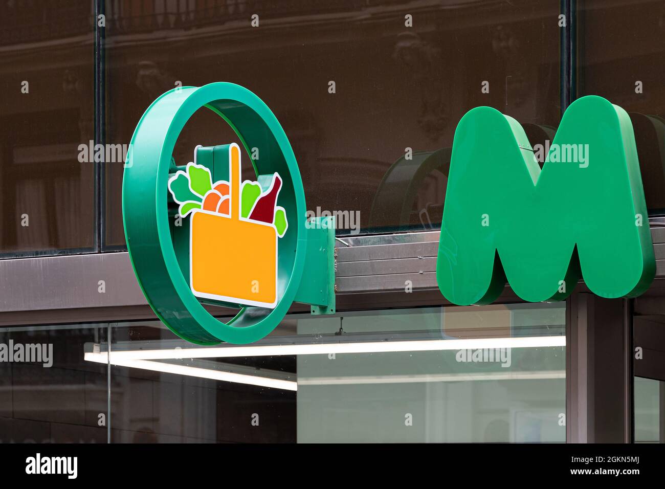 Mercadona logo hi-res stock photography and images - Alamy