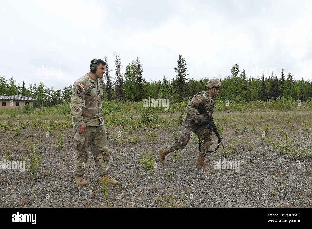 Spc. Castulo Molina, 4th Infantry Brigade Combat Team (Airborne), 25th ...