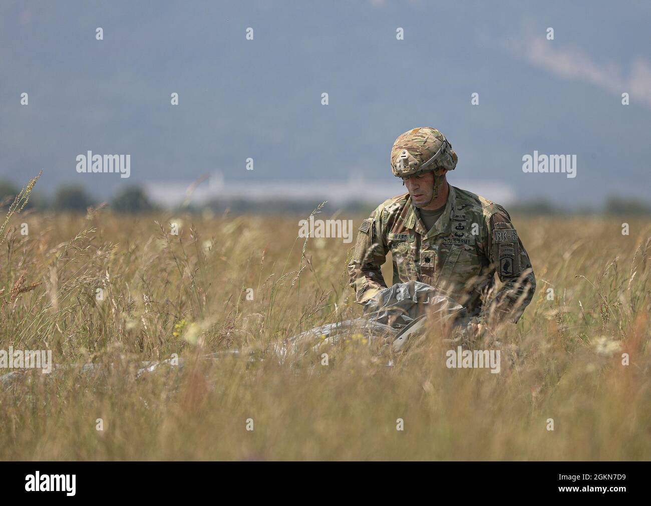 Parachute regiments training hi-res stock photography and images - Alamy