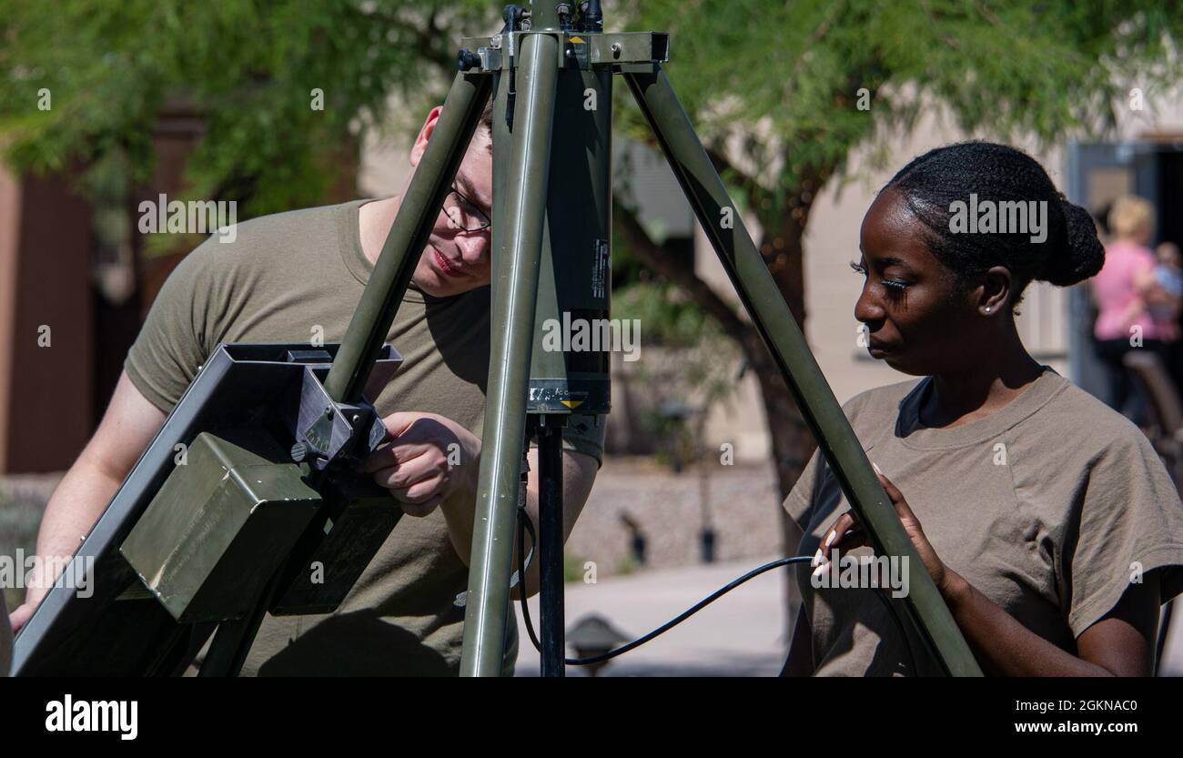 Tactical meteorological observing system hi-res stock photography and ...